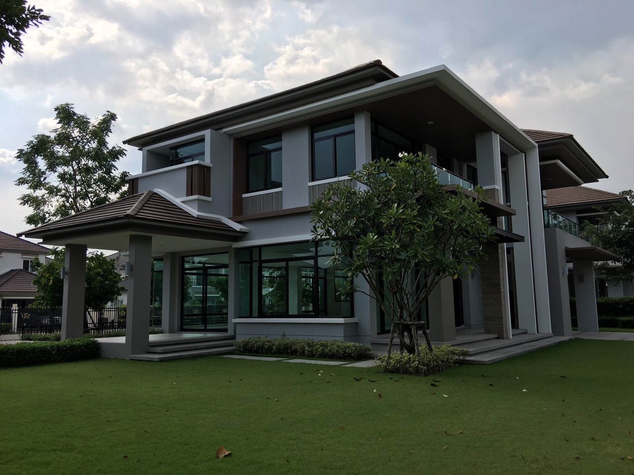 DEKOR STUDIO CO.,LTD.